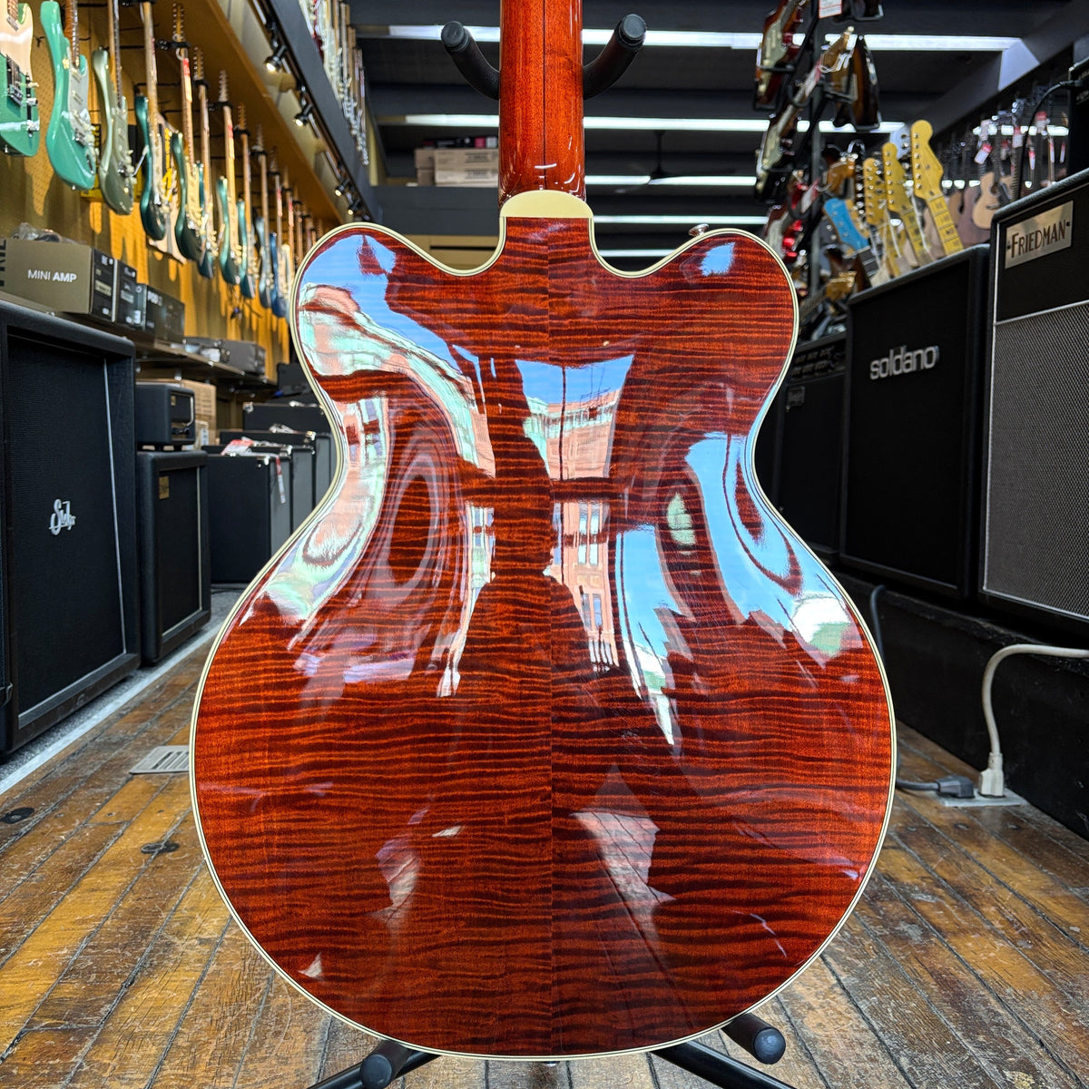 Gretsch Japan G6609TFM Players Edition Broadkaster Center Block Double ...