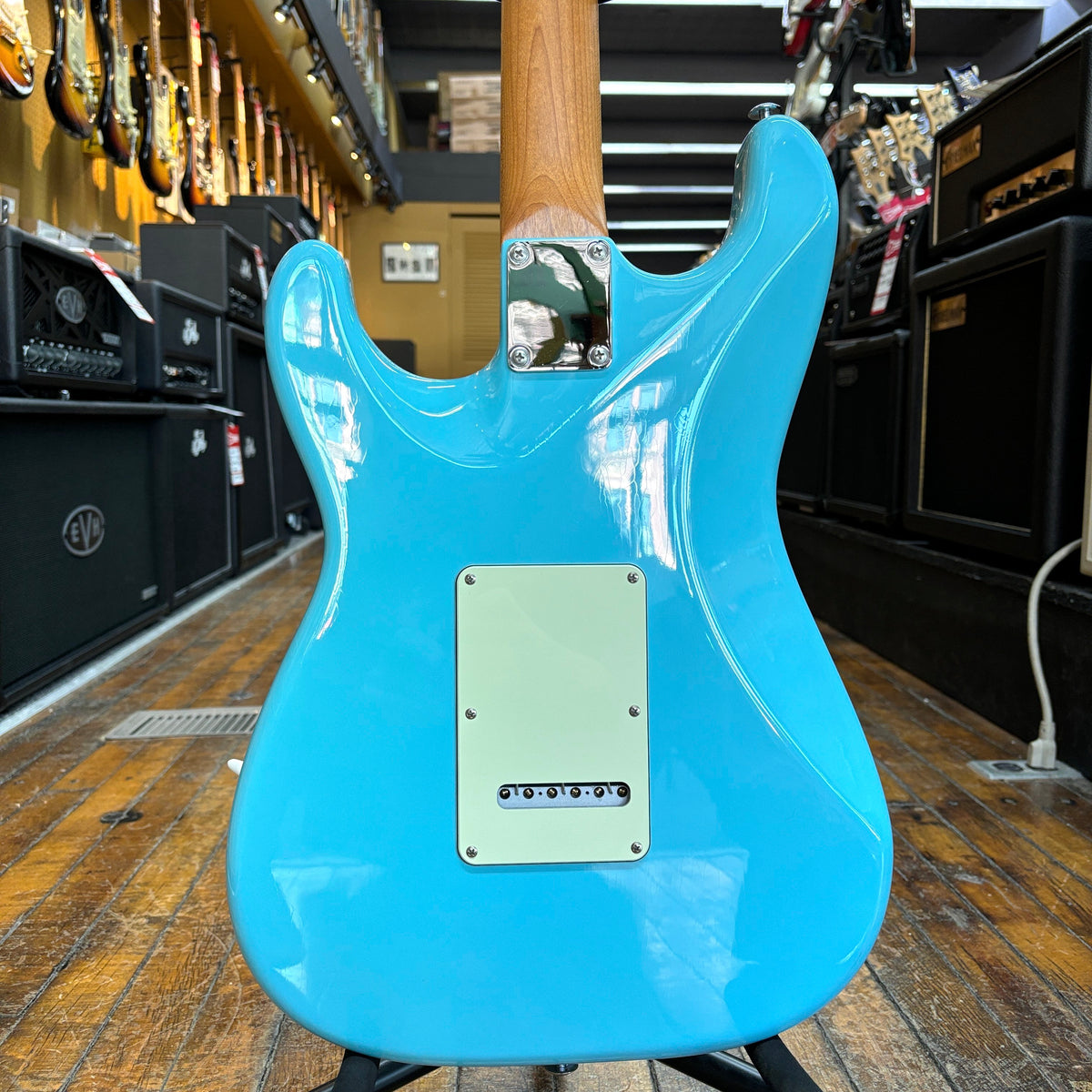 Suhr Classic S Vintage Limited Edition Electric Guitar Daphne Blue w/P ...
