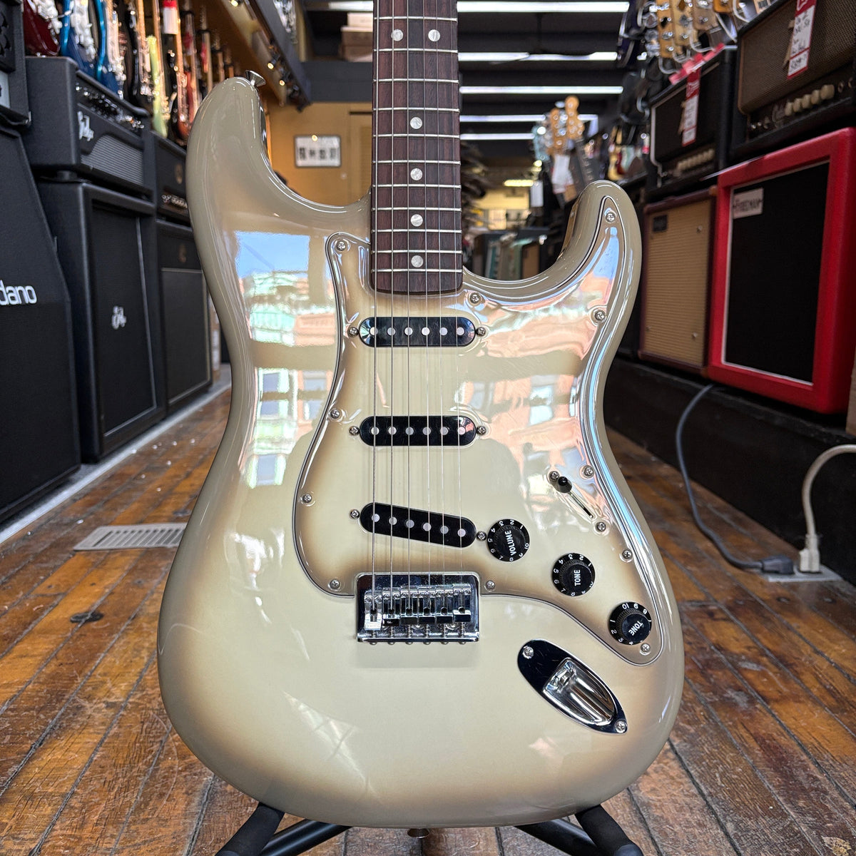 Fender 70th Anniversary Vintera II Antigua Stratocaster Electric Guita ...